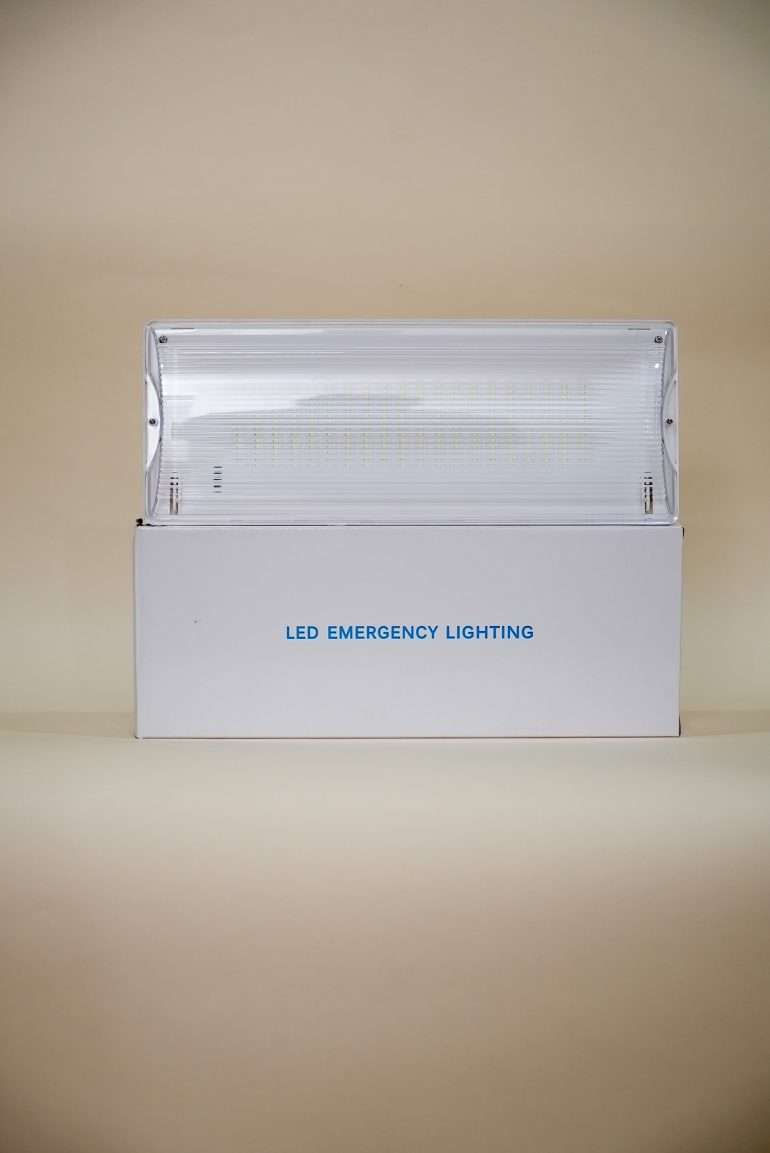 MONTECH-EMERGENCY LIGHT SURFACE TYPE-MT-002 – AkSafety
